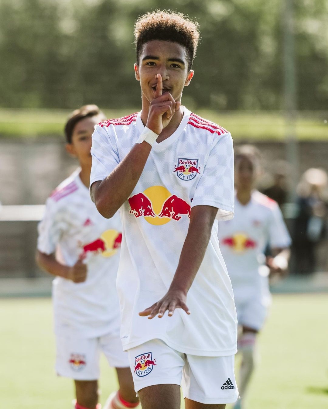 Da’vian Kimbrough becomes youngest professional US athlete ever